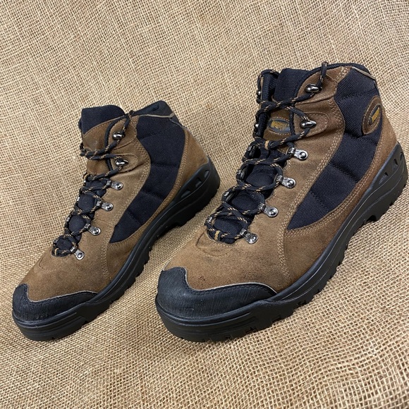 Magnum | Shoes | Mens Work Boot Steel Toe Slip Resistant Magnum Brown ...
